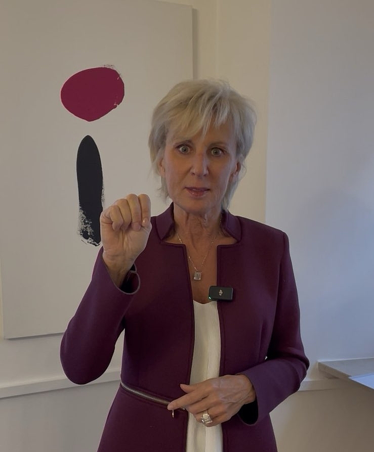 Volksanwaltschaft - We should all know and recognise this SOS hand ...